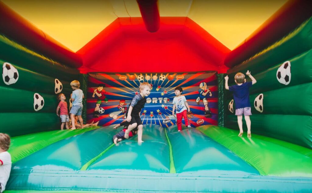 Jumping Castle Hire Bowen Mountain | Jumping Rascals
